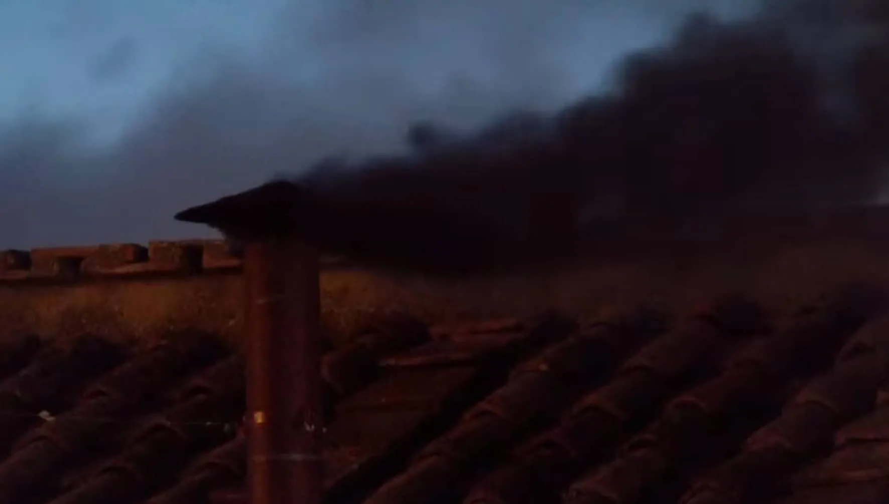 Humo negro en la Capilla Sixtina: primera votación del Cónclave no ...